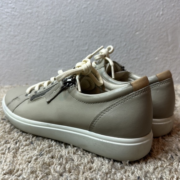 Ecco | Shoes | Ecco Womens Leather Low Top Side Zip Lace Up Sneakers Sz ...